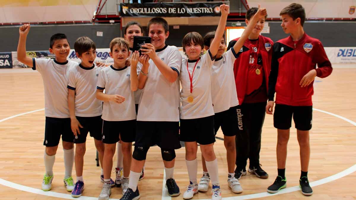 [ÁLBUM] Fotos del Torneo Interescolar de Mini Balonmano de Tudela